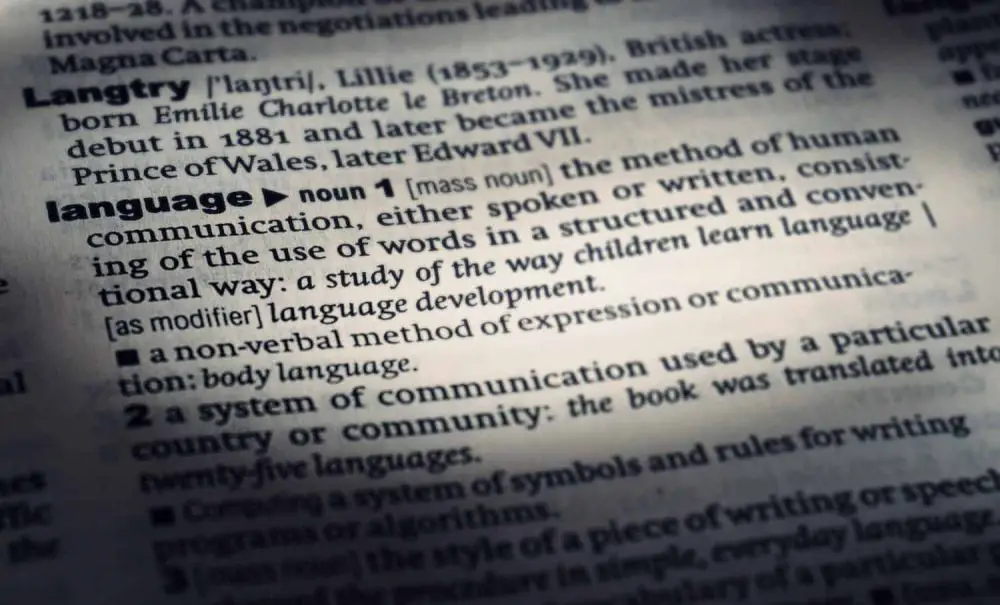 Cambridge C1 Advanced (CAE): How to Write a Review - Teacher Phill